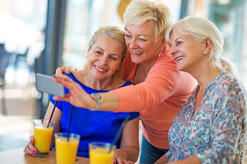 Seniors’ Social Scene: Where And How To Meet Like-Minded Peers – Morada ...