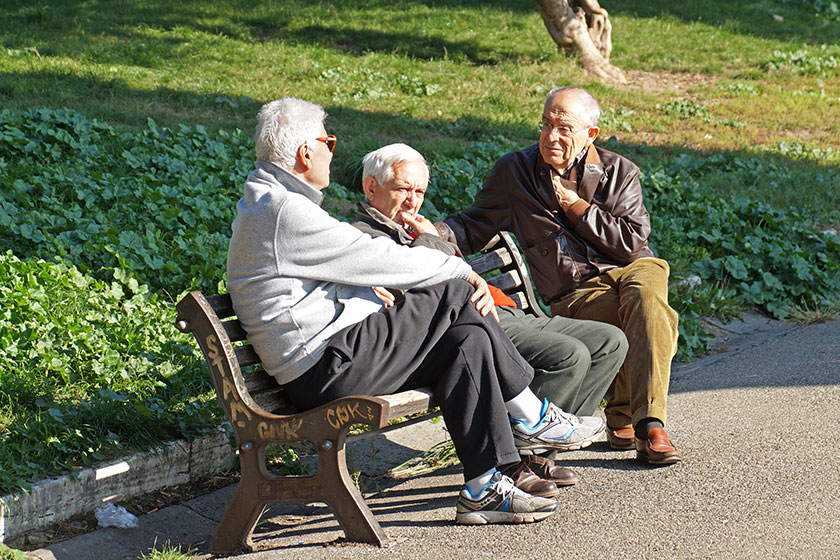 Making Outings Safe and Comfortable for Your Parents with Dementia: 10 ...