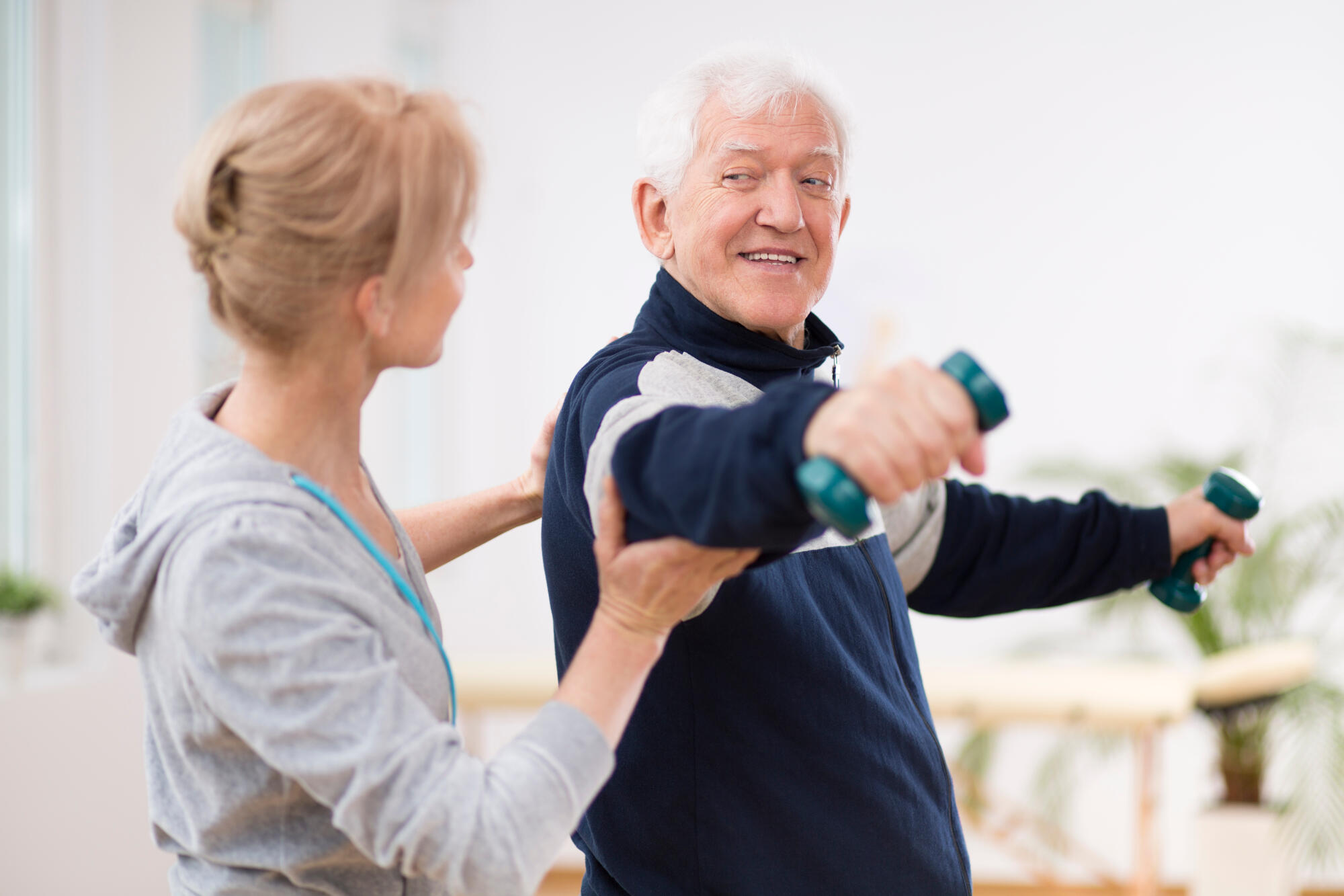 8 Ways Personal Trainers Improve Senior Health – Morada Senior Living